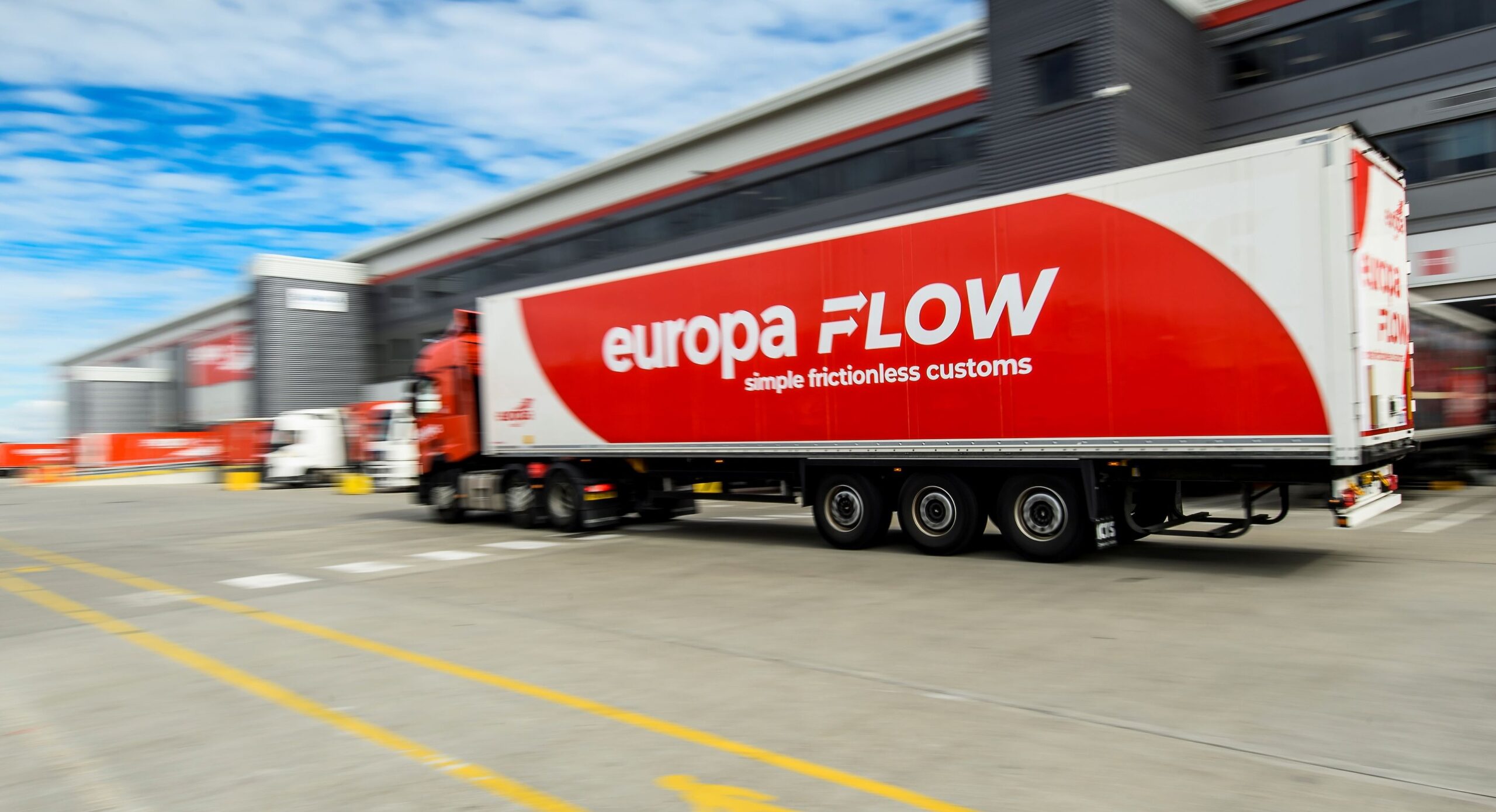 Logistics giant sets the record straight on DDP access for UK exporters ...